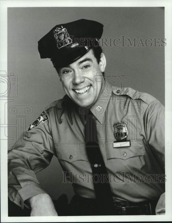 1982 Press Photo Actor John Schuck as Murray the cop on "The New Odd ...