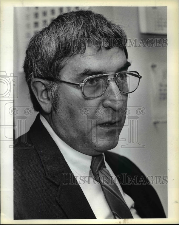 1983 Press Photo Joseph M. Ungaro, predicts the end of the printed ...