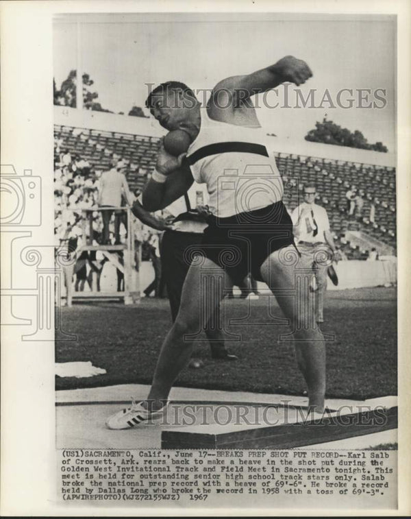 1967 Press Photo Karl Salb is making a shot, Sacramento, California ...