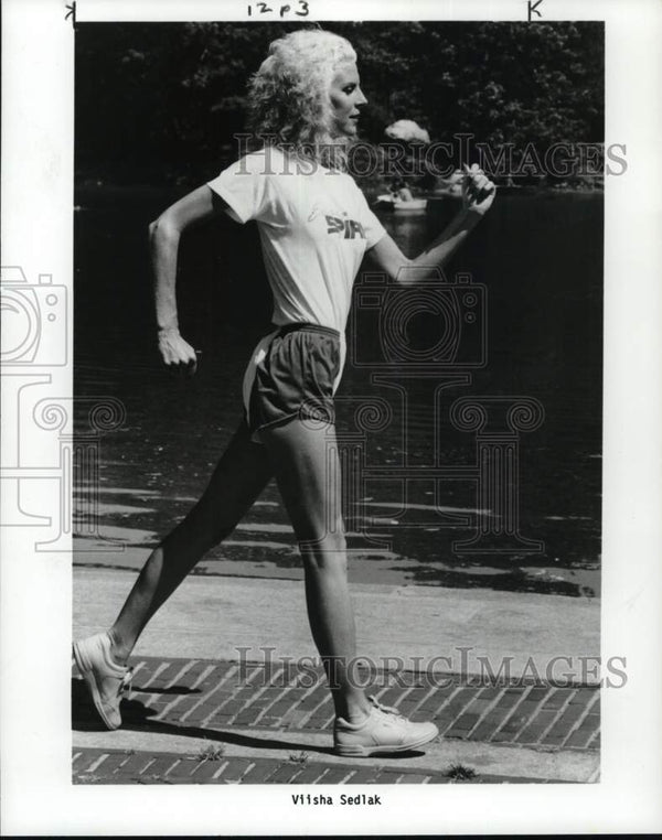 1990 Press Photo Race Walker Viisha Sedlak - pis03567 - Historic Images