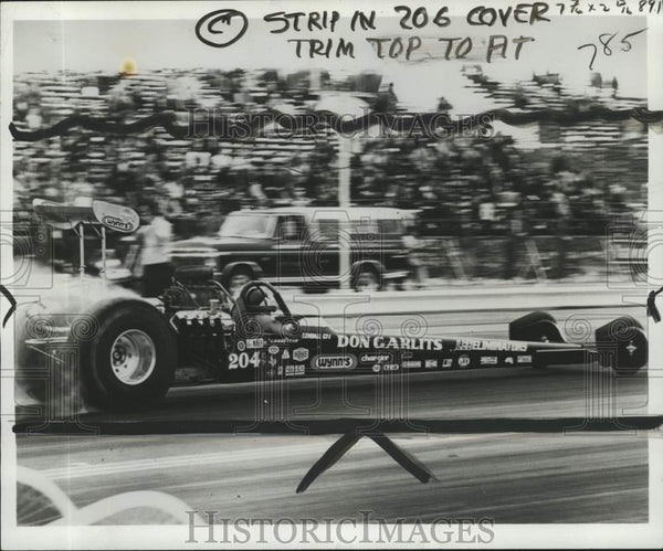1973 Press Photo Race car driver Paula Murphy driving race car, drag ...