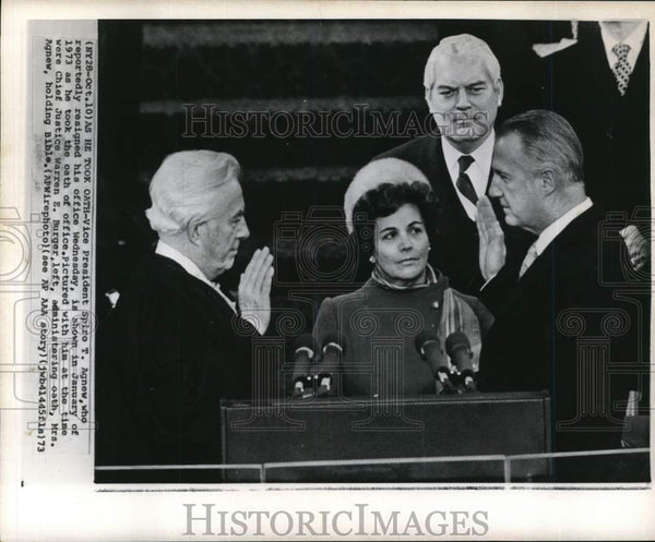 1973 Press Photo Vice President T. Spiro Agnew takes oath of office in ...