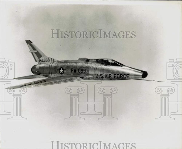 Press Photo US Air Force F-100 jet - sam06264 - Historic Images