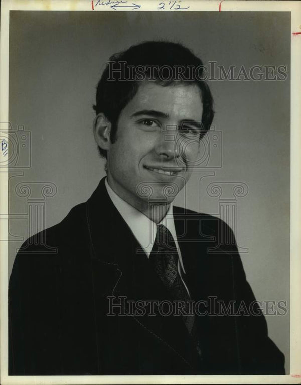 1977 Press Photo Lou Charles, disc jockey and newsman. - sap02071 ...