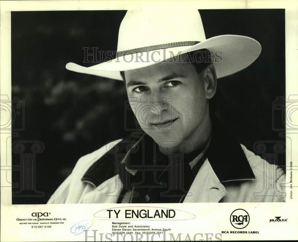 1995 Press Photo Singer Ty England - sap02745 - Historic Images