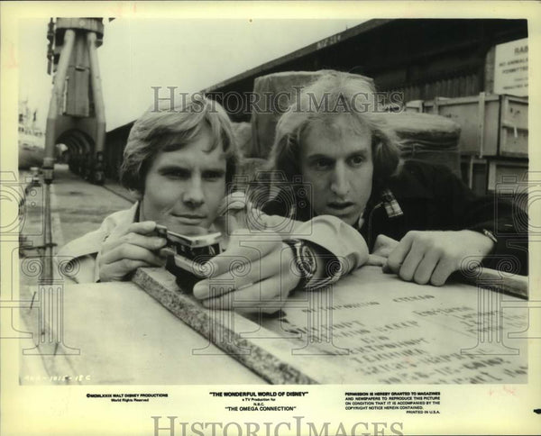 1979 Press Photo Actors Jeffrey Byron, Larry Cedar in "The Omega ...