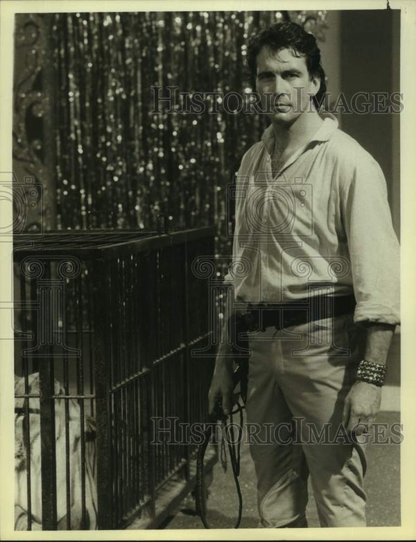 1985 Press Photo Actor Lee Godart in "Search for Tomorrow" on NBC-TV ...
