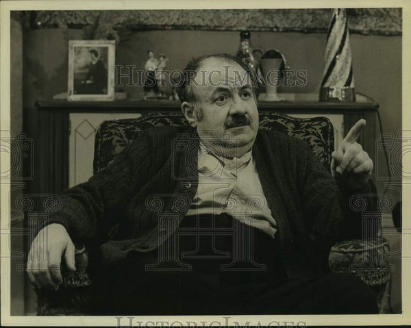 1975 Press Photo Actor Lou Jacobi - sap14683 - Historic Images