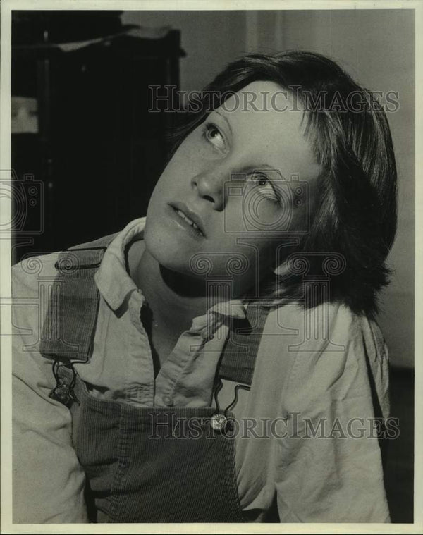 1975 Press Photo Actress Rachek Mauldin in movie scene closeup ...