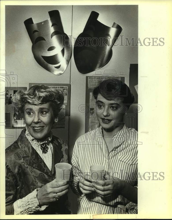 1984 Press Photo Chris Smythe and Kathy Molter at King Williams Theater ...