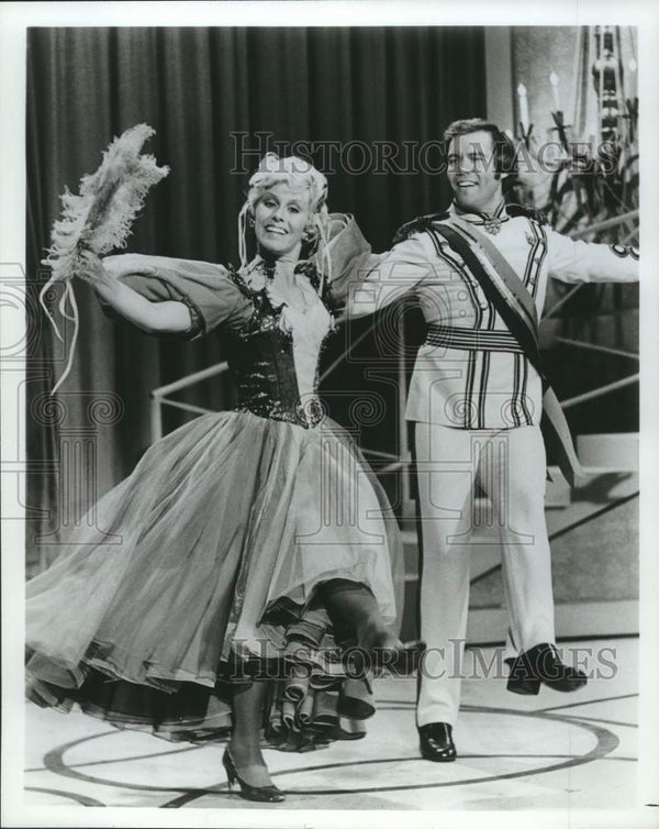 1977 Press Photo Bobby Burgess, Cissy King on Lawrence Welk Television ...