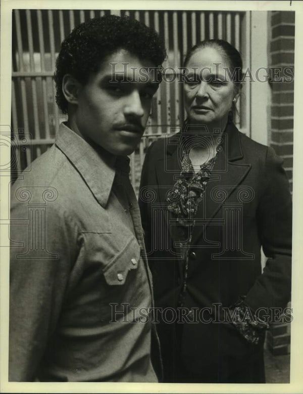1981 Press Photo Actor David Labiosa and Co-Star in "Death Penalty ...