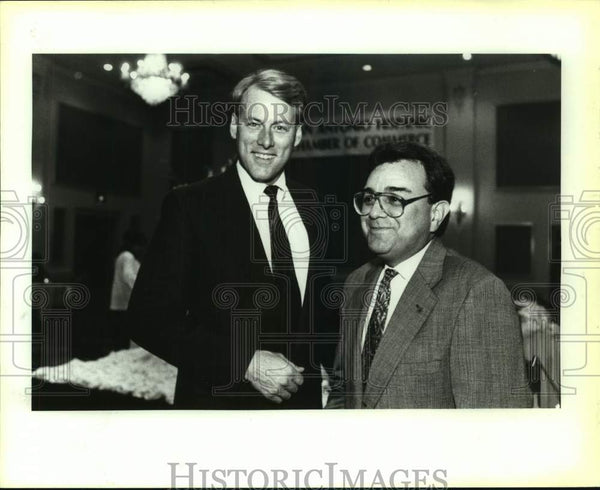 1991 Press Photo Rick Lester at San Antonio Hispanic Chamber of Commer ...