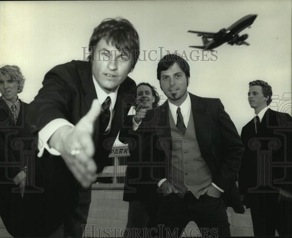 2000 Press Photo Five Members of the rock band Convoy, Entertainers ...