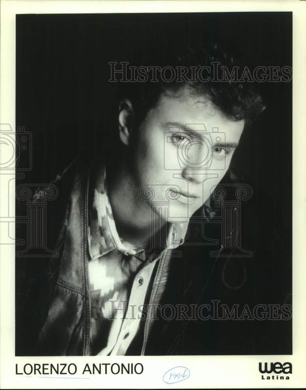 1994 Press Photo Lorenzo Antonio, Singer - sap22417 - Historic Images