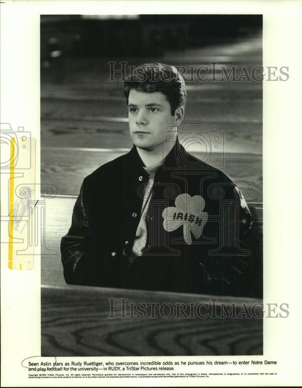 1993 Press Photo Actor Sean Astin stars as Rudy Ruettiger in "Rudy ...
