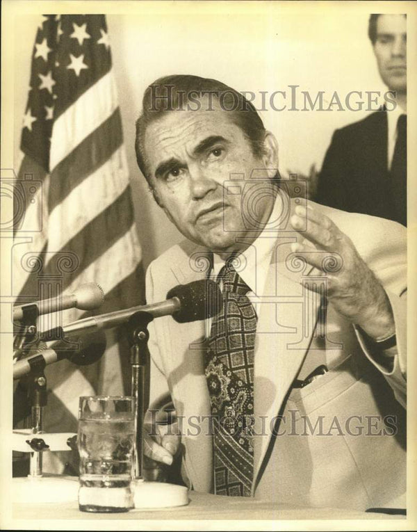 Press Photo Presidential Candidate George Wallace Speaking at Press ...