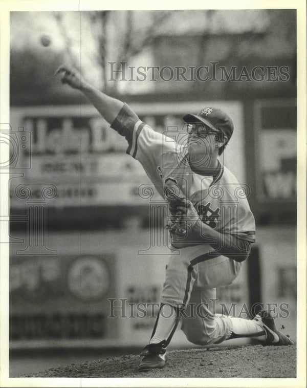 1986 Press Photo St. Mary's baseball pitcher Mark Pietz - sas00887 ...
