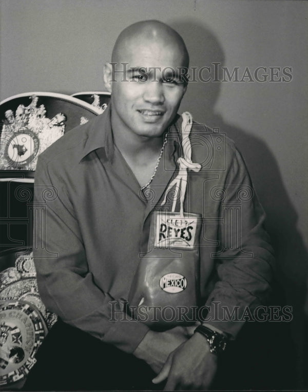 1998 Press Photo Boxer "Jesse" James Leija - sas01774 - Historic Images