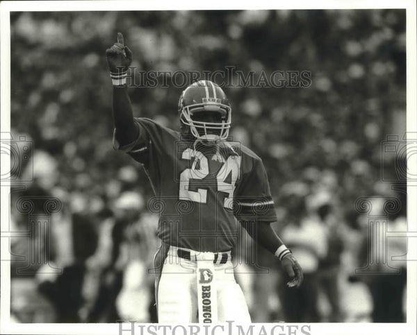 1988 Press Photo Denver Broncos football running bak Tony Boddie ...