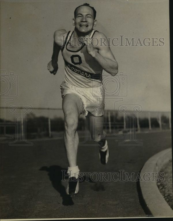 1951 Press Photo Don Crabtree, Oklahoma Sooners' Track Relay Winner ...