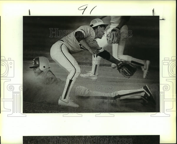 1988 Press Photo Devine and Somerset High School Baseball Players at ...
