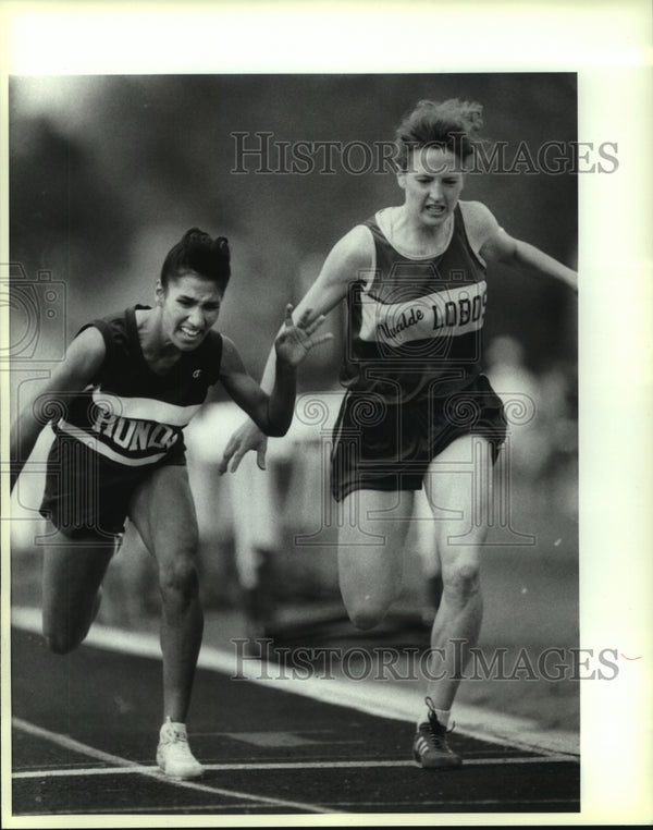1990 Press Photo Track Runners Tab Garcia of Hondo and Eleanor Thurmon ...