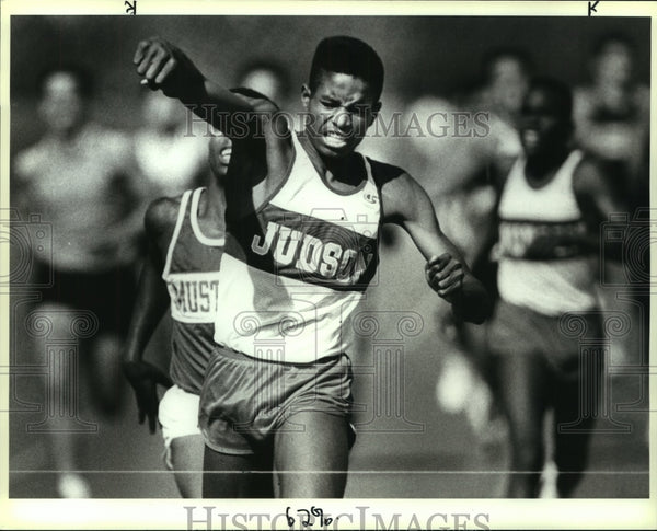 1990 Press Photo Tim Jackson, Judson High School Track Runner at Alamo ...