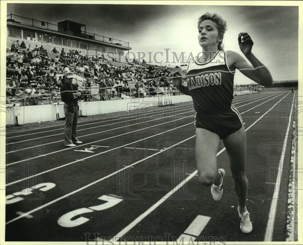 Press Photo Madison Highs School Girls Track runner at Finish Line ...