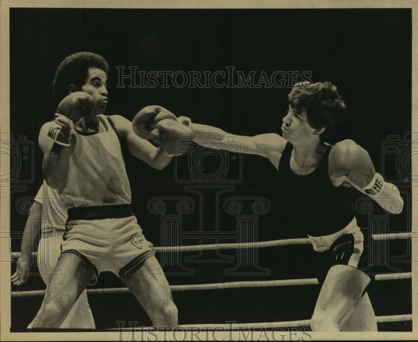 1981 Press Photo Golden Gloves boxers Robert Franco and Gilbert Lujan ...