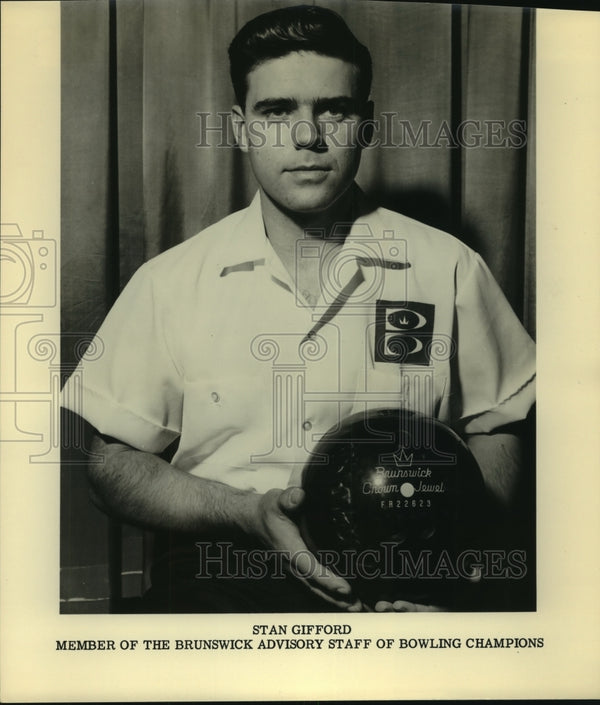Press Photo Stan Gifford, Brunswick Advisory Staff of Bowling Champions ...