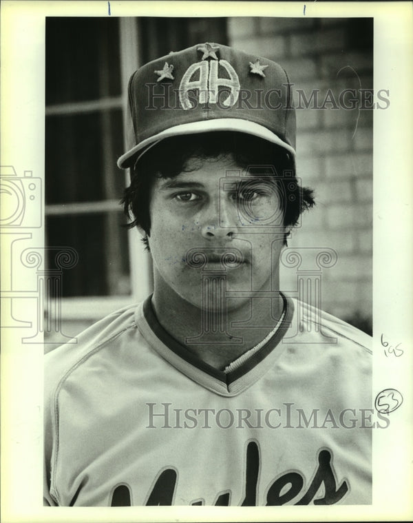 1984 Press Photo Alamo Heights baseball player Roland Virella ...