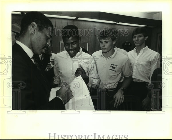 1986 Press Photo Wali Jones, Former Philadelphia 76ers Basketball ...