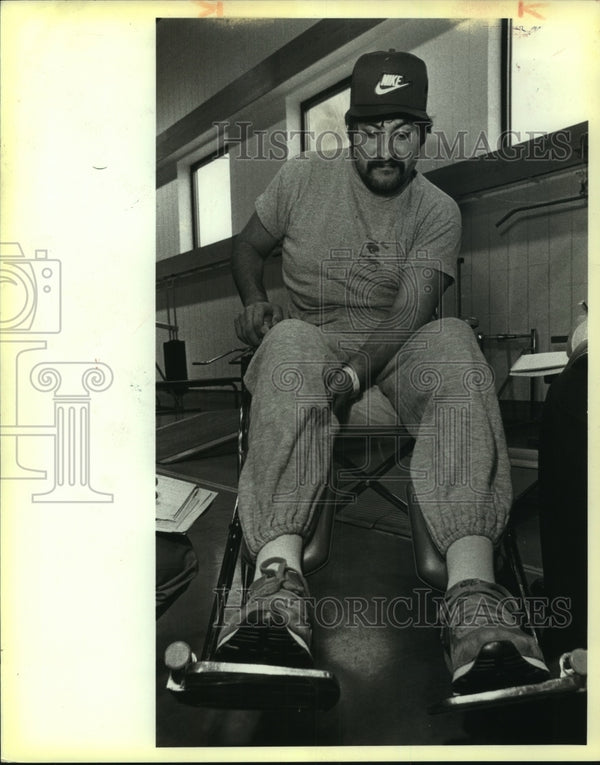 1984 Press Photo Gabe Rivera, Football Player at Harmerville Rehab ...