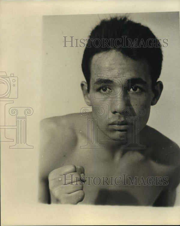 Press Photo Boxer Manuel Mendoza - sas15031 - Historic Images