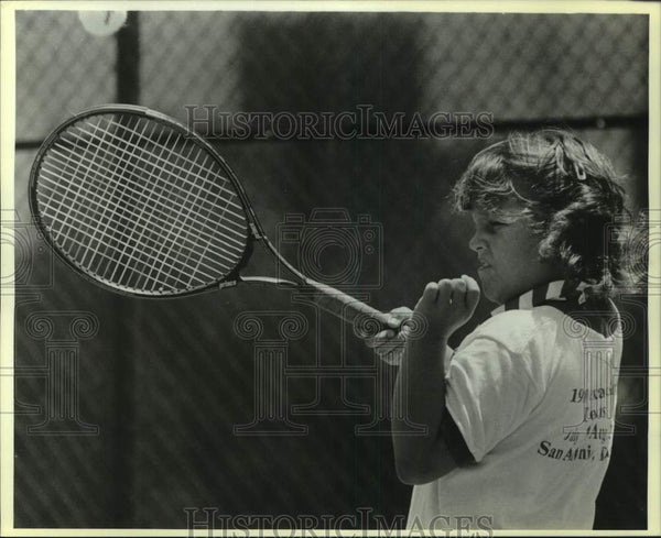 1986 Press Photo Tennis Player Robin Sewell Plays in Match at Texas ...