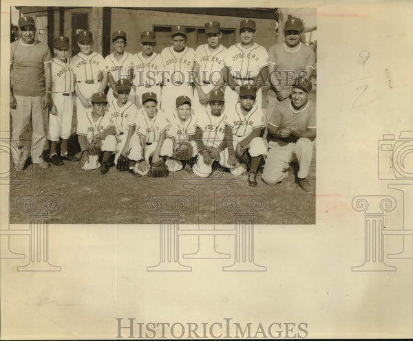 Press Photo Dodgers Little League Baseball Championship Team & Coaches ...