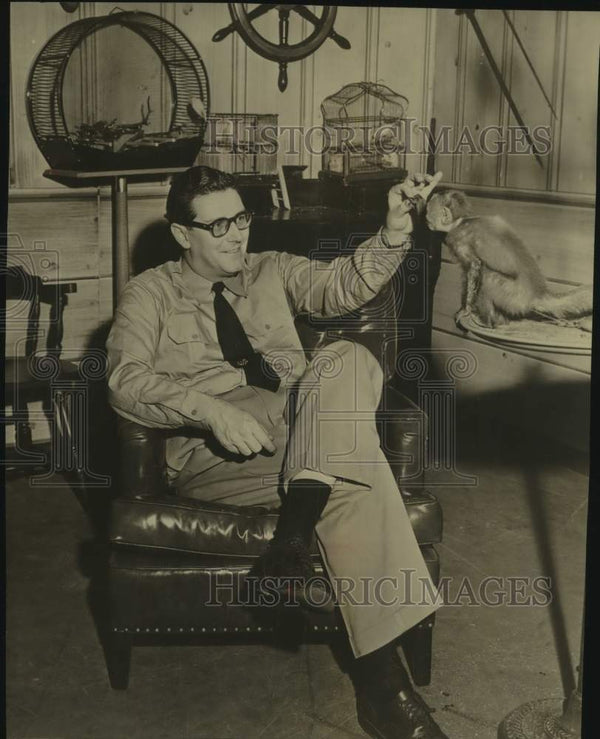 1954 Press Photo Actor Tom Mercein plays Captain Hartz on NBC-TV ...