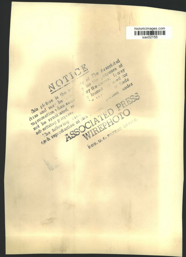 1951 Press Photo Lloyd Gough, 43 year old movie Actor at Un-American ...