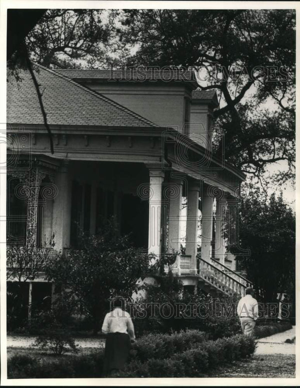 1988 Press Photo Tezcuco mansion in Burnside, Louisiana - sax31725 ...