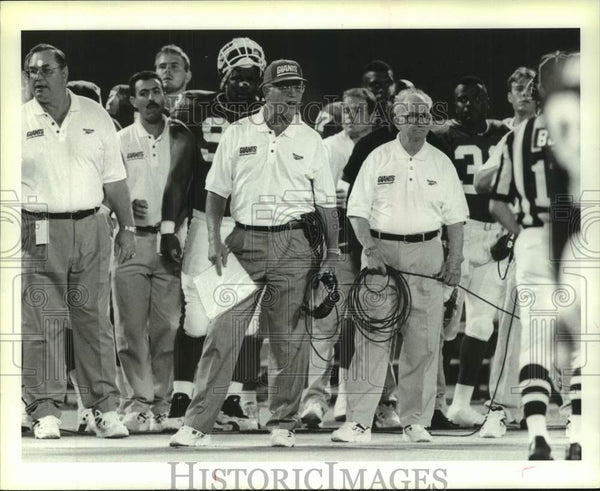 Press Photo New York Giants football coach Dan Reeves on the sideline ...