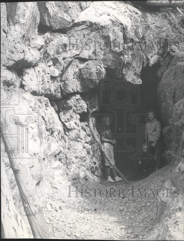 1963 Press Photo Prospecting Hole Drilled Out of Solid Rock by Hand ...