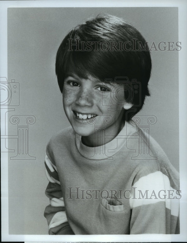 1983 Press Photo Actor Evan Cohen stars in It's Not Easy - spp38999 ...