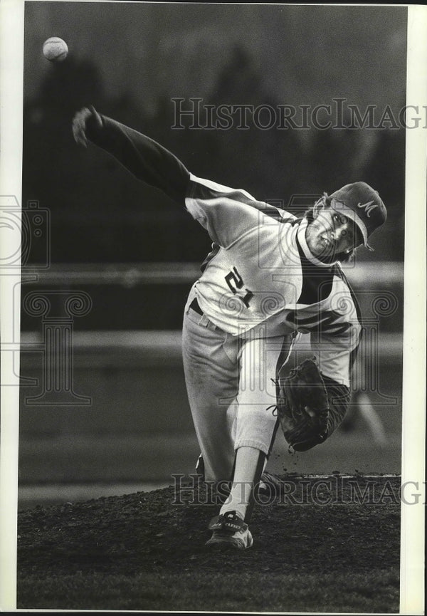 1988 Press Photo Mead baseball players, Geoff Kellog, in GSL action ...