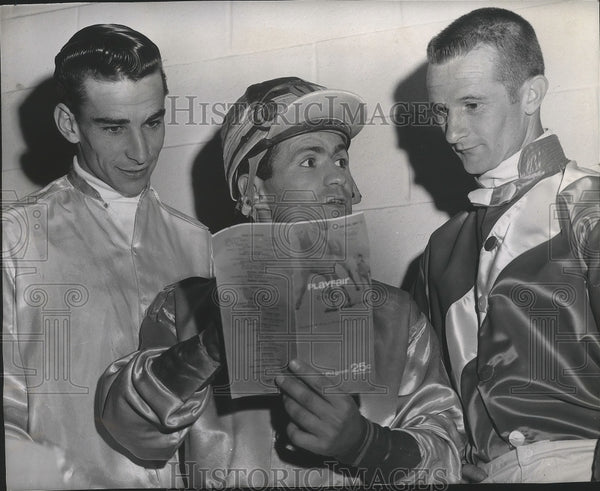 1963 Press Photo Playfair horse racing- leading rival jockeys confer ...