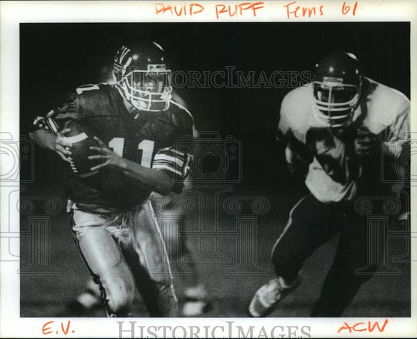 1990 Press Photo East Valley Football players Dobie Porter and David ...