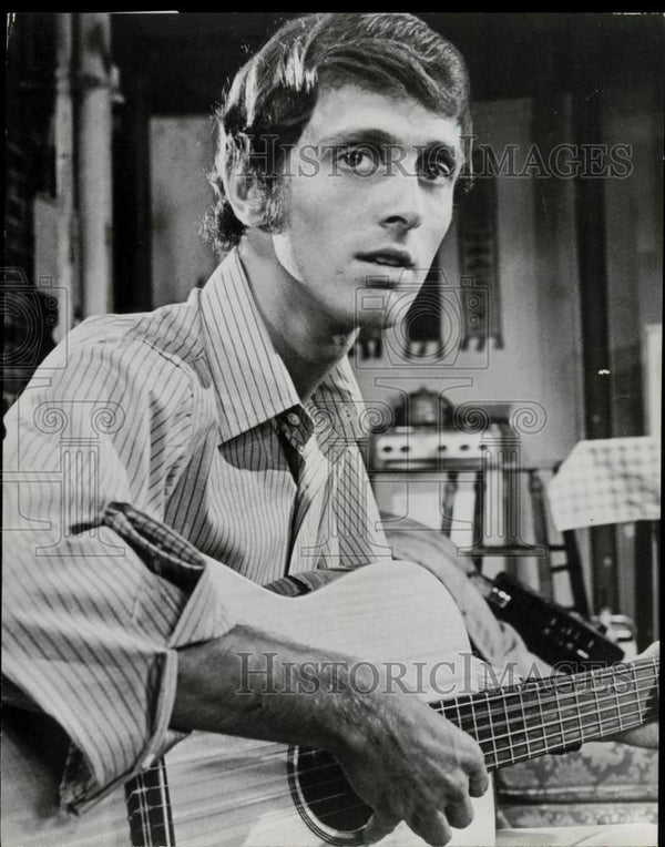 Press Photo Actor Kipp Osborne in "Butterflies Are Free" Play ...