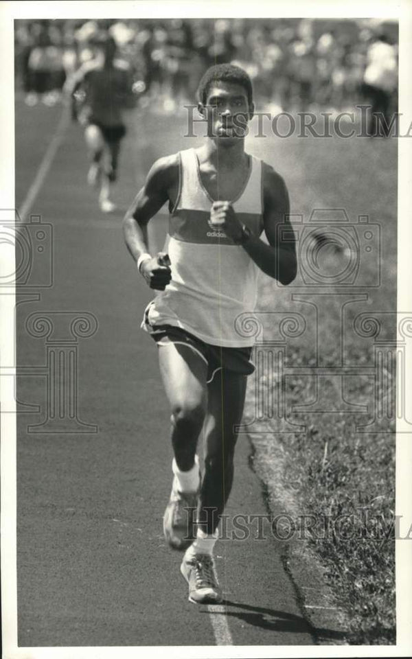 1986 Press Photo Terrance Chandler at Sunnycrest Track Special Olympics ...