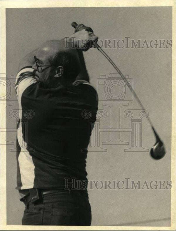 1988 Press Photo Golfer Gavin Field at Brooklawn Golf Course in East ...