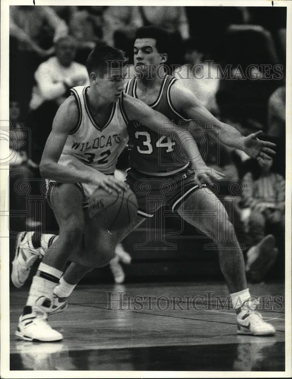 1987 Press Photo Liverpool basketball player Jeff Ross guards Charlie ...